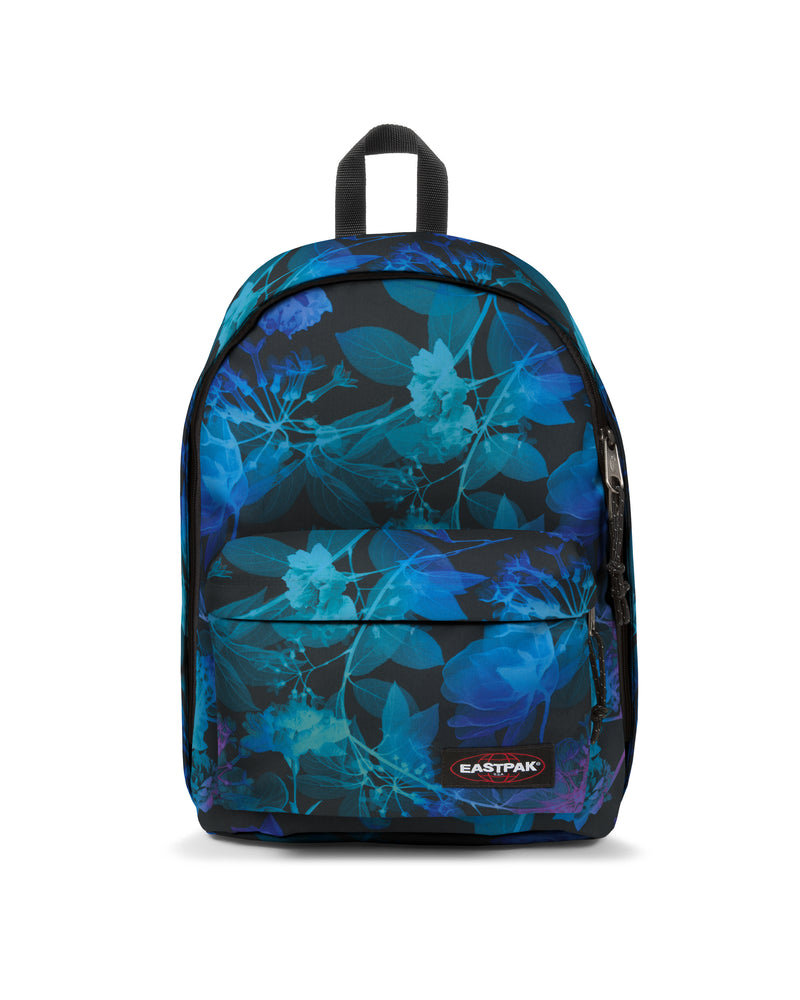Travelpack collection | Cabin-size large backpacks | Eastpak UK